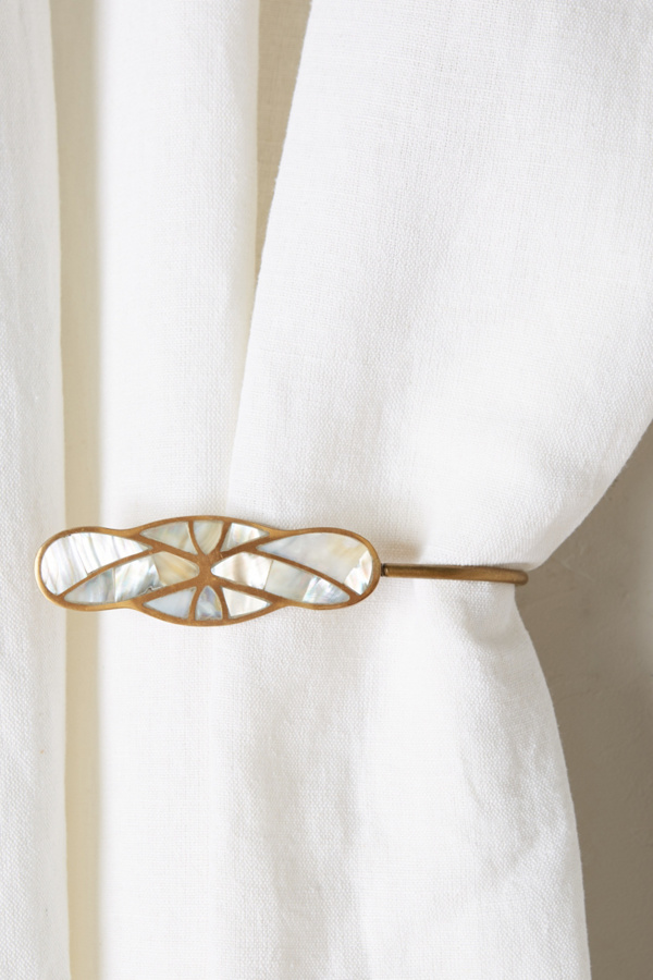 Pearlescent Serpentine Tieback | Anthropologie