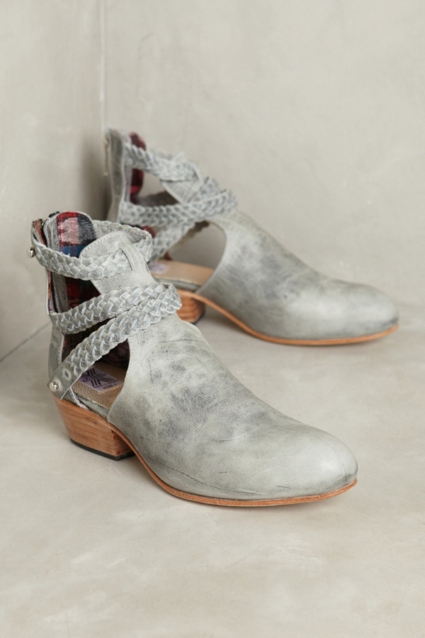 Uxibal Trenza Cutout Braided Booties | Anthropologie