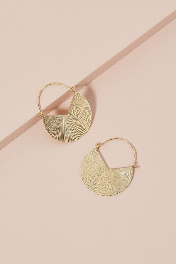 Velma Scratched Crescent Hoop Earrings | Anthropologie UK