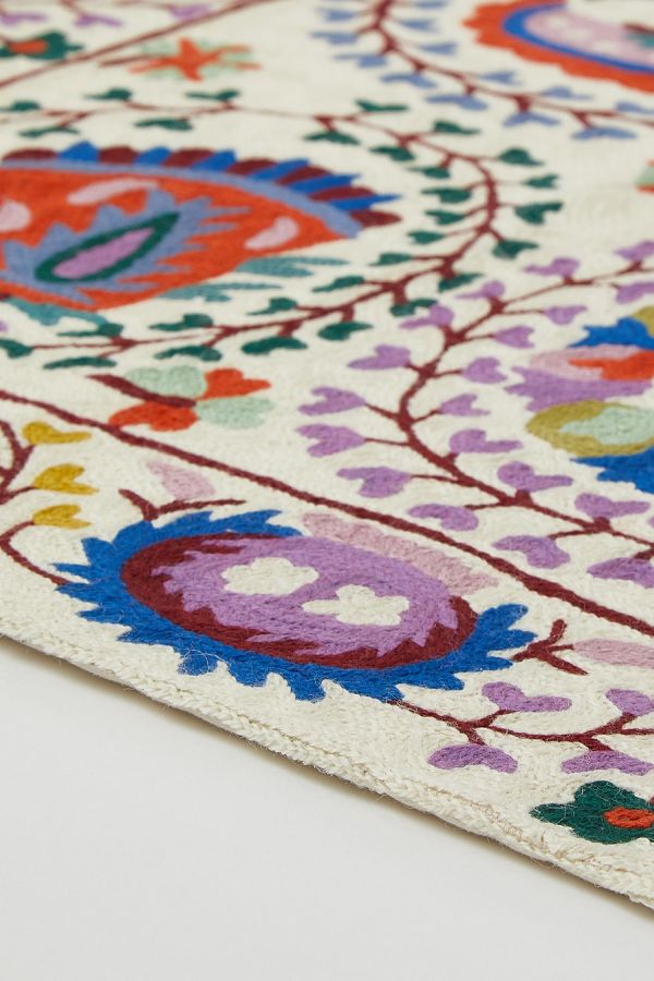 Delissa Crewel Rug | Anthropologie UK