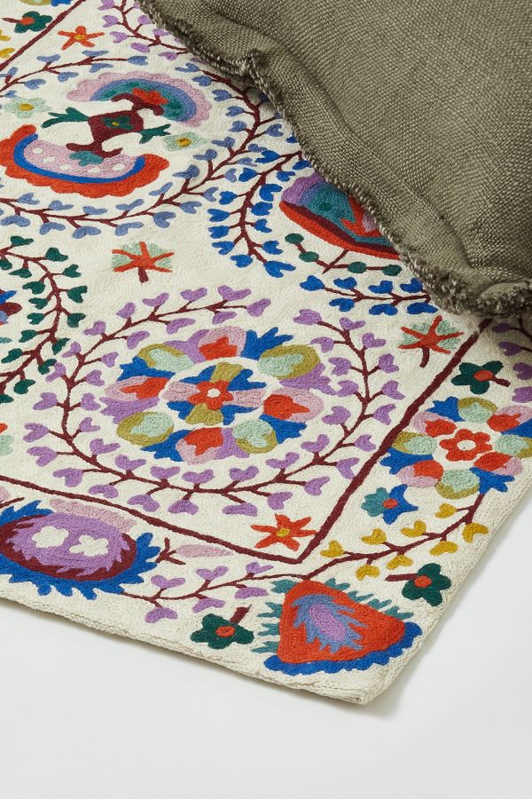 Delissa Crewel Rug | Anthropologie UK