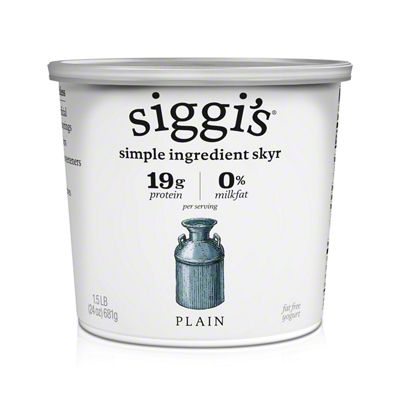 Siggi's Nonfat Strained Icelandic Skyr Yogurt - Plain, 24 oz | Central ...