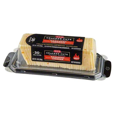 H-E-B Habanero Cheddar Cheese Cracker Cuts, 30 Slices | Central Market ...