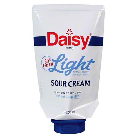 Daisy Squeeze Light Sour Cream, 14 oz | Central Market - Really Into Food