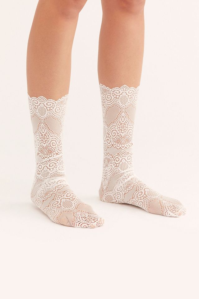 Scalloped Edge Lace Socks | Free People