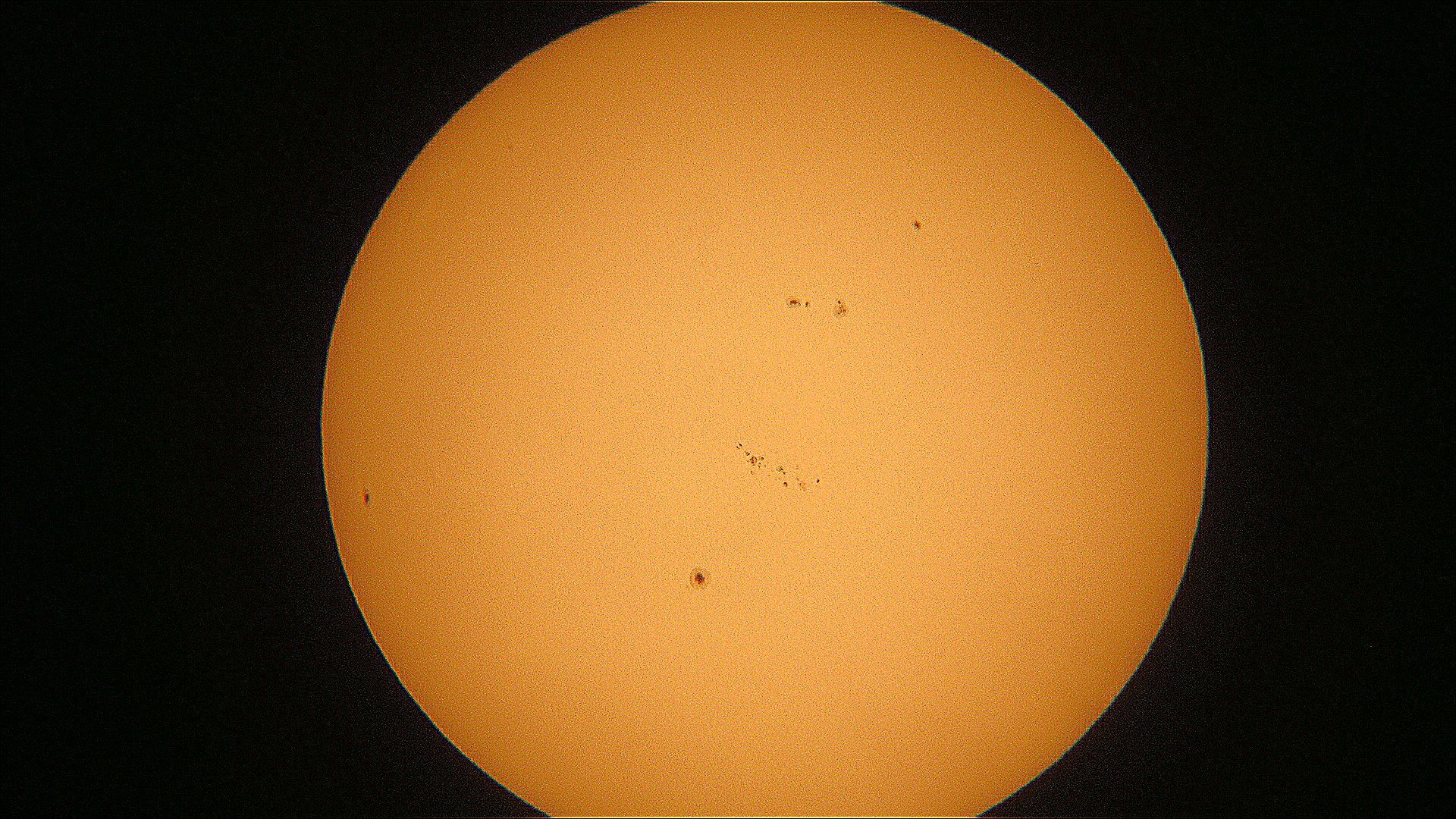 Sun and Sunspots | Astronomy Pictures from Orion Telescopes
