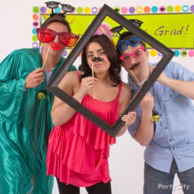 Graduation Party Photo Booth Ideas Gallery - Party City