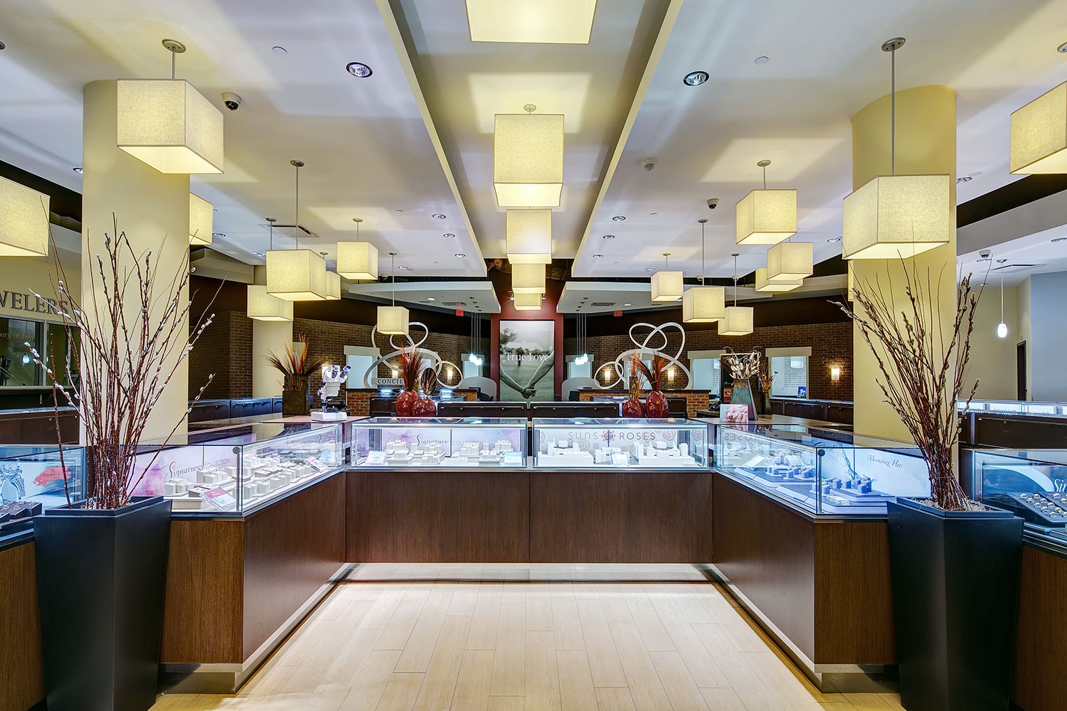 Robbins Brothers Riverside - The Engagement Ring Store