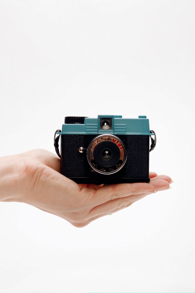 Lomography Diana Mini 35mm Camera | Urban Outfitters