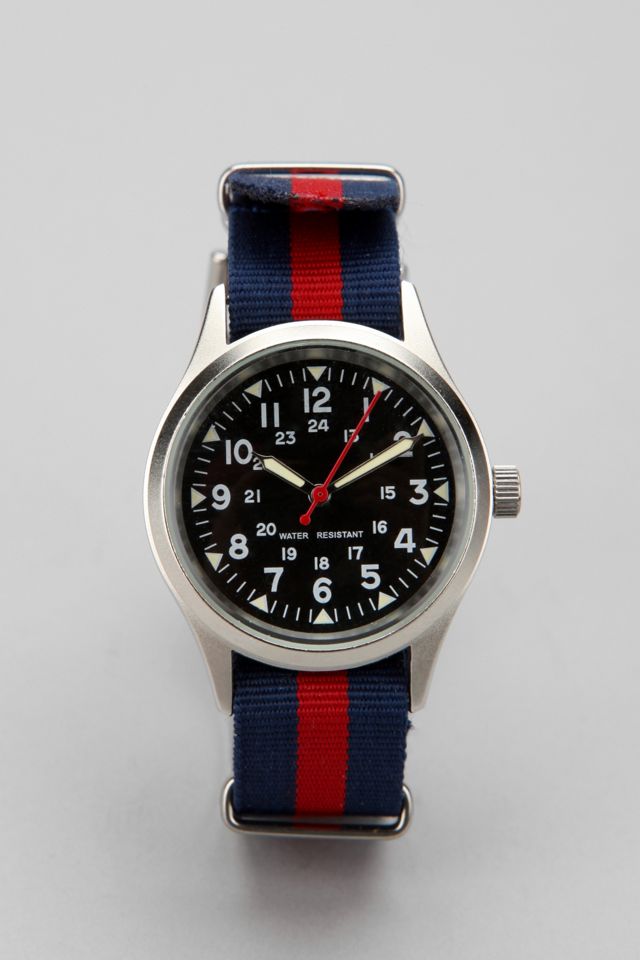 Classic Field Watch | Urban Outfitters