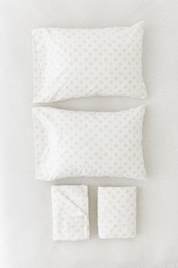 Ditsy Daisy Sheet Set | Urban Outfitters