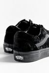 Vans Velvet Old Skool Sneaker | Urban Outfitters