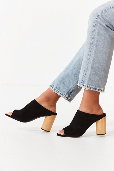 Poppy Suede Mule Heel | Urban Outfitters