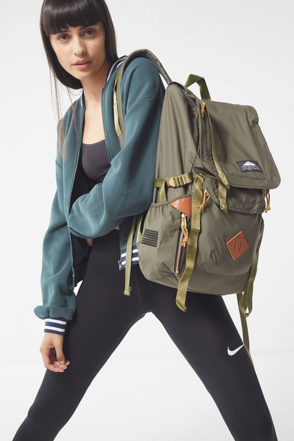 JanSport Hatchet Hiking Backpack | Urban Outfitters