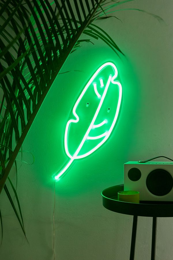 The Oliver Gal Artist Co. Leaf LED Neon Sign | Urban Outfitters