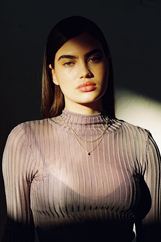 UO Ginger Sheer Mock-Neck Top | Urban Outfitters Canada