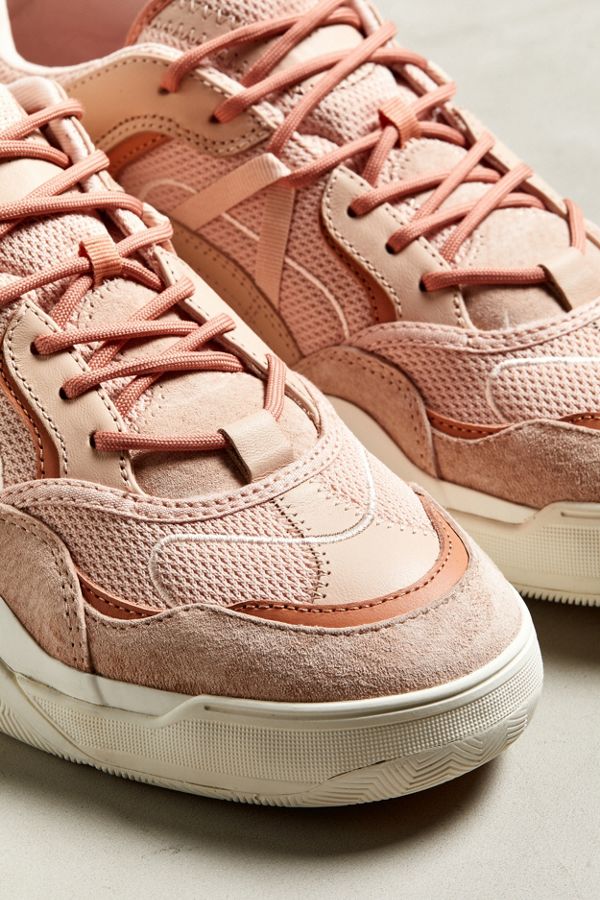 Vans Varix WC Sneaker | Urban Outfitters