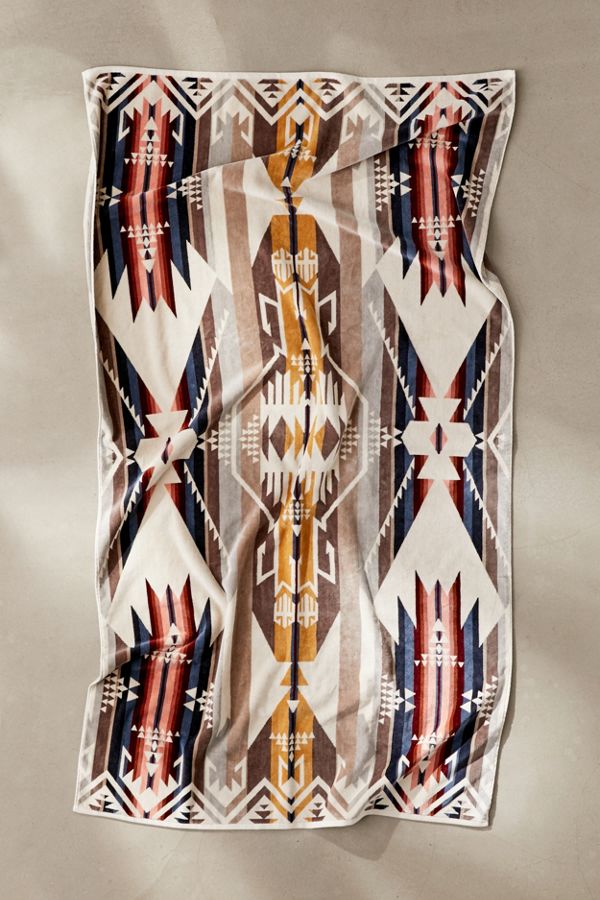Pendleton White Sands Oversized Beach Towel | Urban Outfitters
