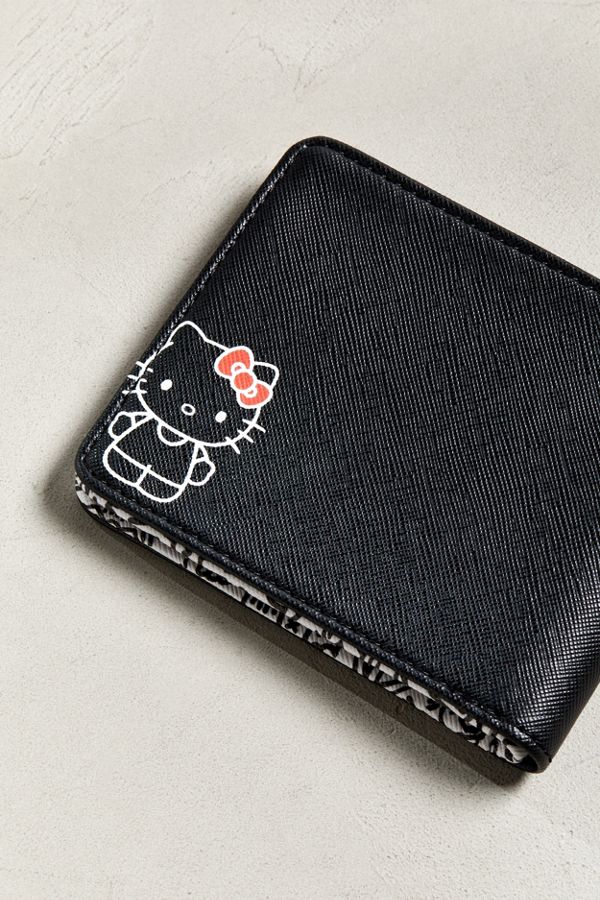 Hello Kitty X Keith Haring UO Exclusive Wallet | Urban Outfitters