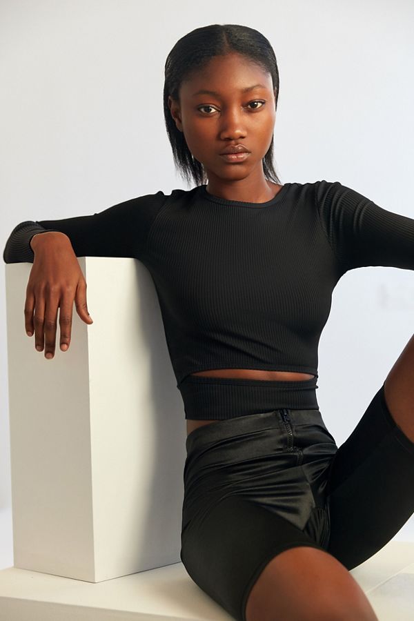 Year Of Ours Club Long Sleeve Cropped Top | Urban Outfitters