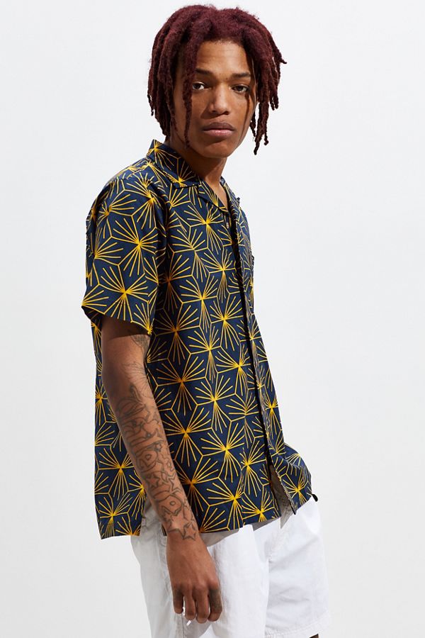 ambsn Starburst Short Sleeve Button-Down Shirt | Urban Outfitters