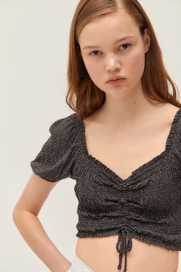 Uo Shay Cinched Puff Sleeve Cropped Top Urban Outfitters