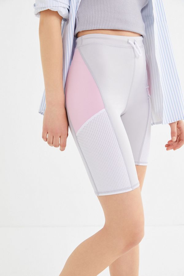 UO Colorblock Mesh Panel High-Waisted Bike Short | Urban Outfitters