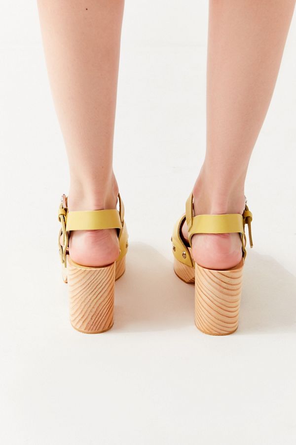 Intentionally Blank Tula Clog Sandal | Urban Outfitters