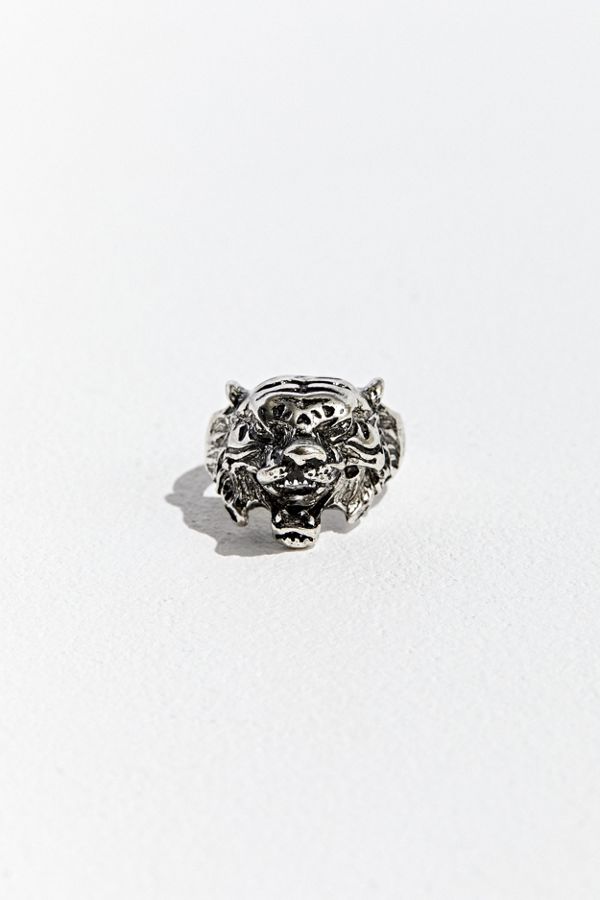 Silver Tiger Ring | Urban Outfitters