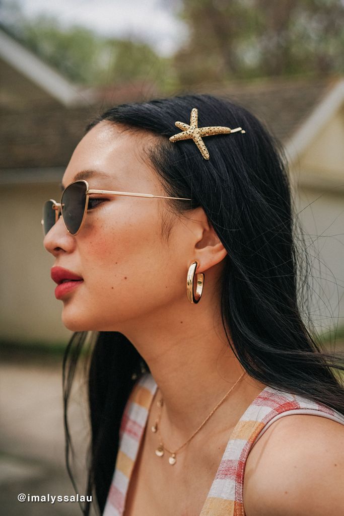 8 Other Reasons Sea Hair Pin Set | Urban Outfitters Canada