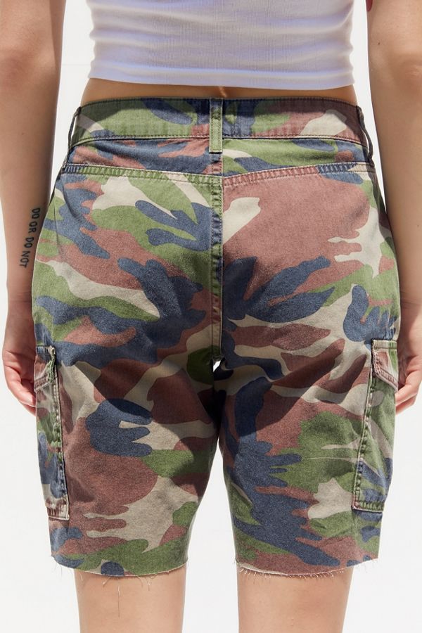BDG Camo Cutoff Cargo Short | Urban Outfitters