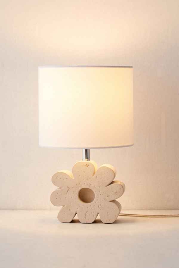 Daisy Table Lamp | Urban Outfitters Canada