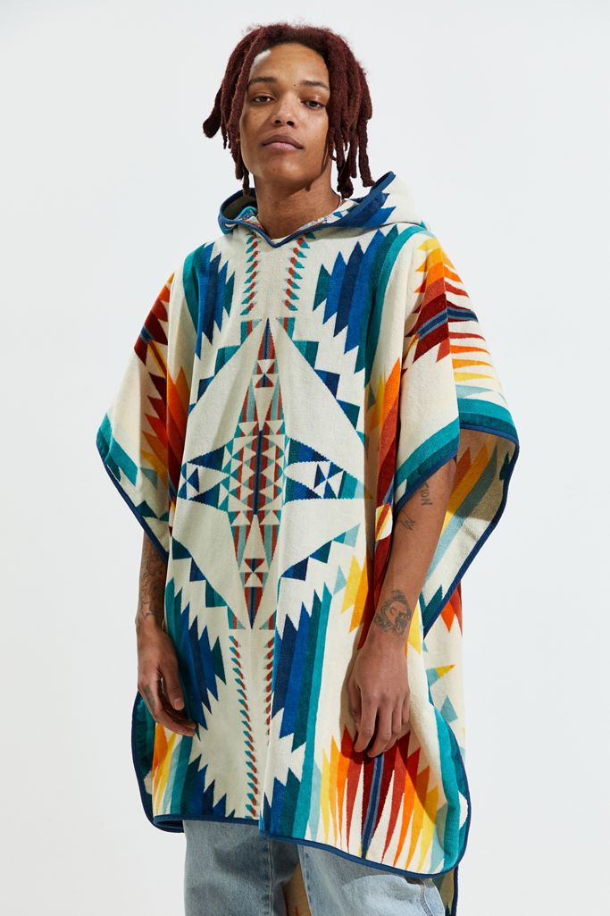Pendleton Jacquard Hooded Poncho | Urban Outfitters