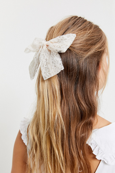 Isabella Bow Barrette | Urban Outfitters Canada