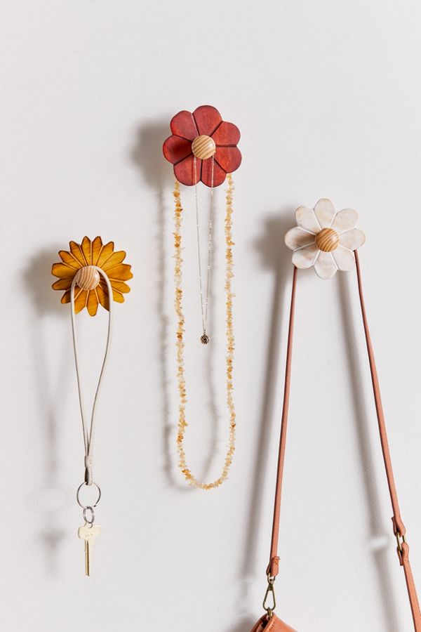 Bernadette Flower Wall Hook - Set Of 3 | Urban Outfitters Canada