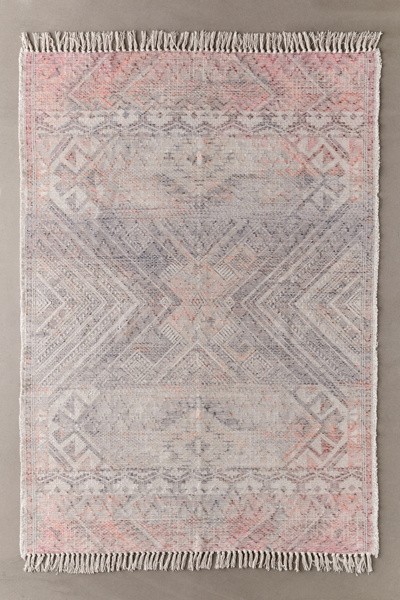Area Rugs + Throw Rugs | Urban Outfitters