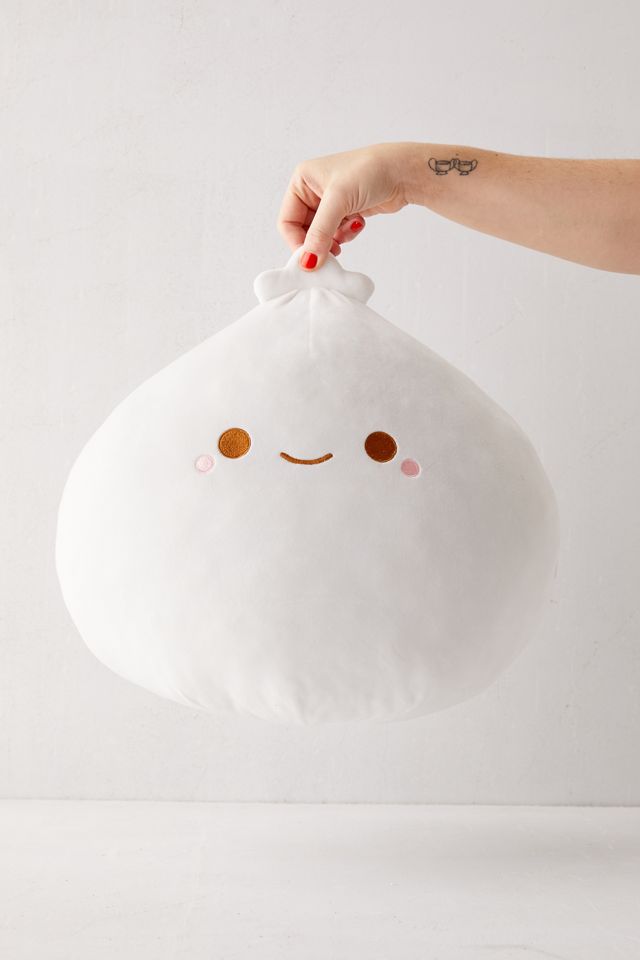 Smoko Mochi Dumpling Plushie | Urban Outfitters