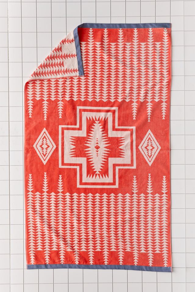 Pendleton Harding Jacquard Oversized Beach Towel | Urban Outfitters