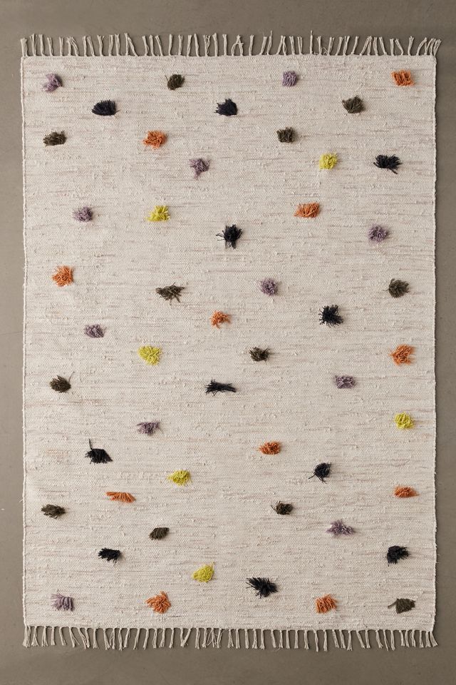 Adriana Tufted Rug | Urban Outfitters
