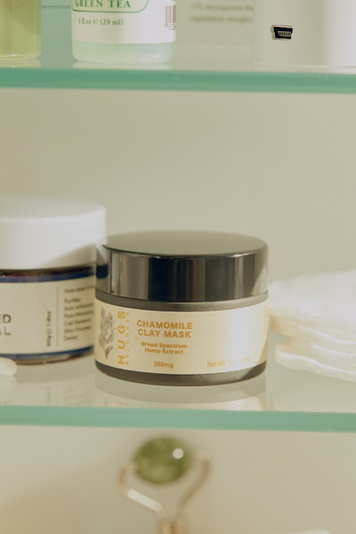 Hugs Wellness CBD Chamomile Clay Mask | Urban Outfitters