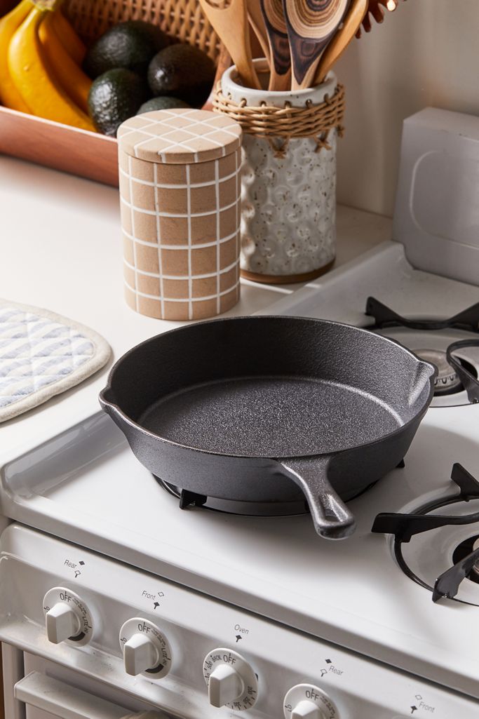 Gibson Home 10” Cast Iron Frying Pan | Urban Outfitters