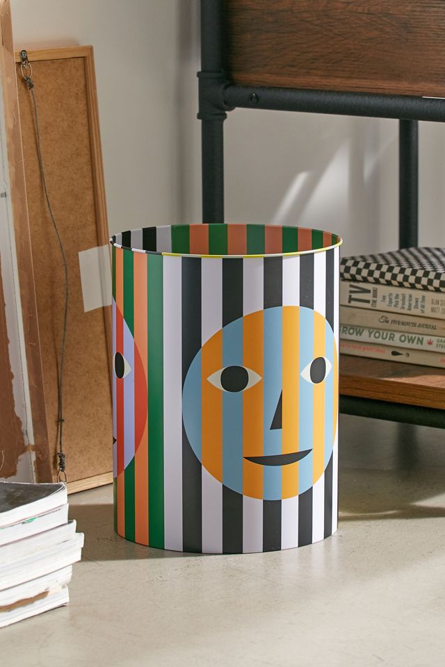 Dusen Dusen Everybody Trash Can | Urban Outfitters Canada