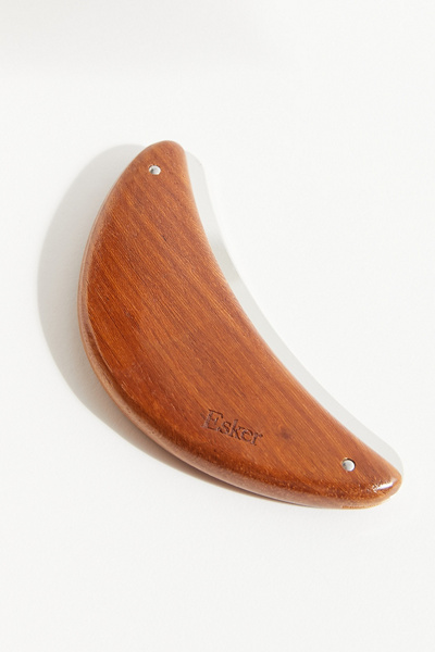 Esker Beauty Body Plane Tool | Urban Outfitters
