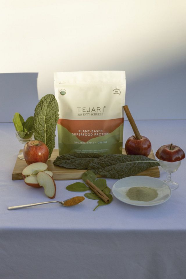 Tejari Organic Apple + Greens Superfood Protein Blend | Urban Outfitters