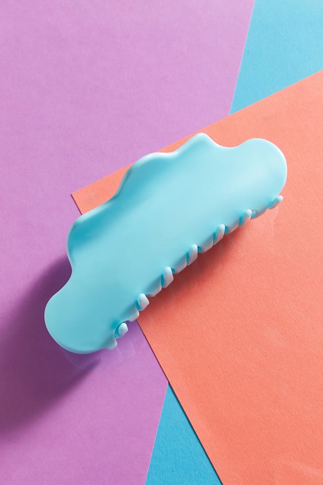 CHUNKS Baby Blue Large Claw Clip | Urban Outfitters