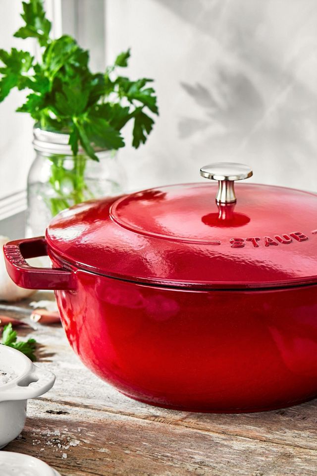 Staub Cast Iron 3.75-qt Essential French Oven | Urban Outfitters